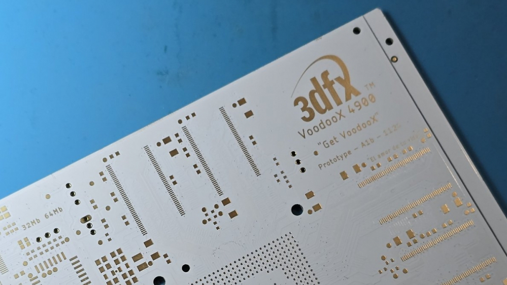 3dfx VoodooX: Legende im weißen Kleid mit HDMI und 64 MB