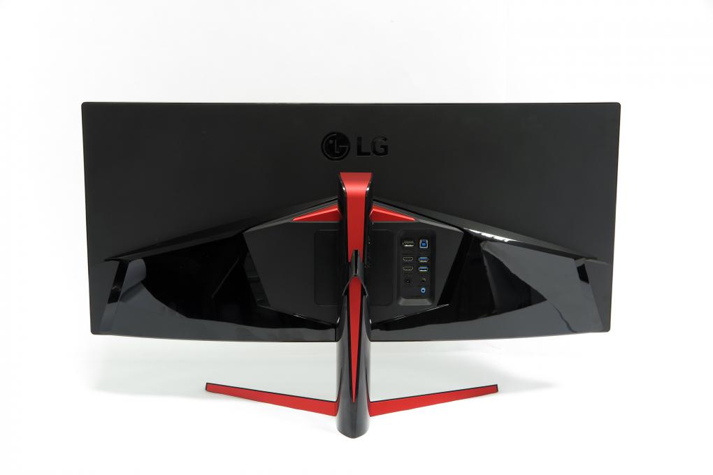 LG 34UC79G-B: Kurviges Ultrawide-LCD mit 144 Hertz im Test