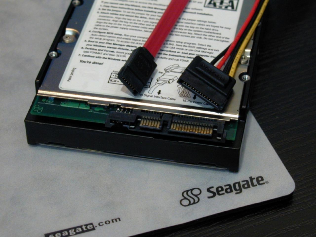 Computex: Asus zeigt Mainboards mit Serial ATA