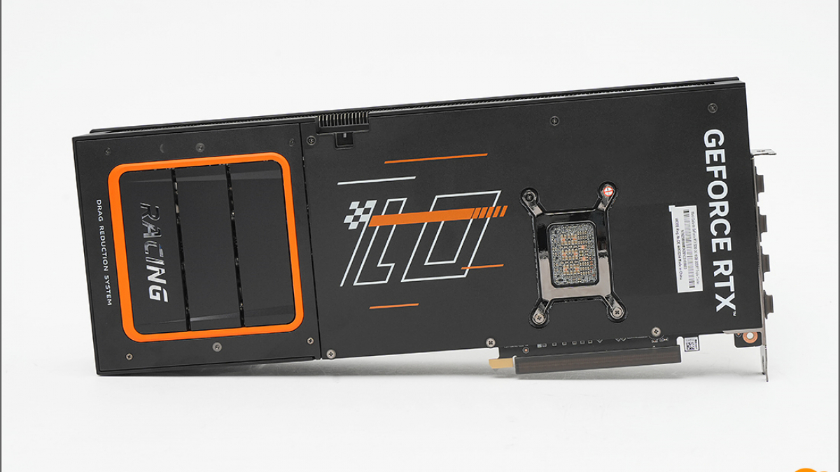 Geforce RTX 5080: Custom-Design mit DRS-System und Mikro